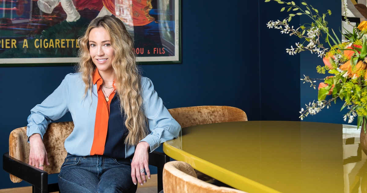 設計師Victoria-Maria Geyer的創作美學好比送爽清風，我們與這位自學成師的創作人深入對談 | 原點